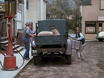 The Waltons s6-ep8 The First Casualty